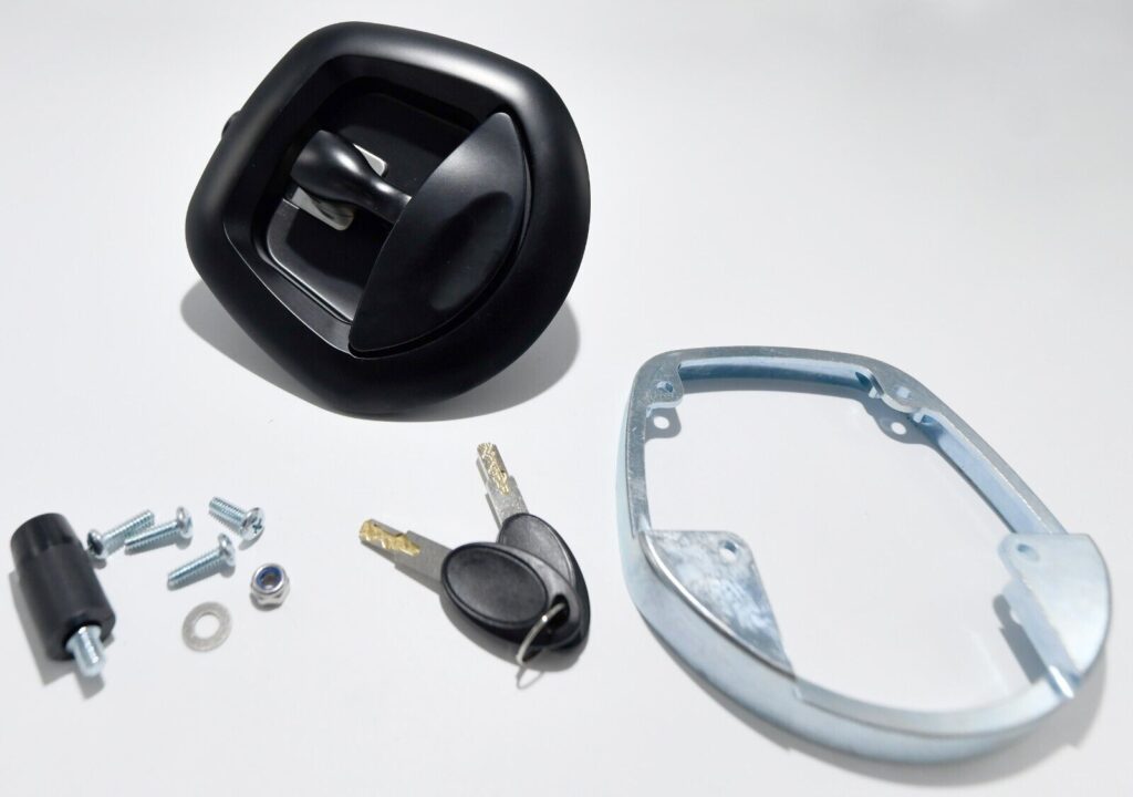 Black Manual Whale Tail Lock - Frontline Trays & Trailers